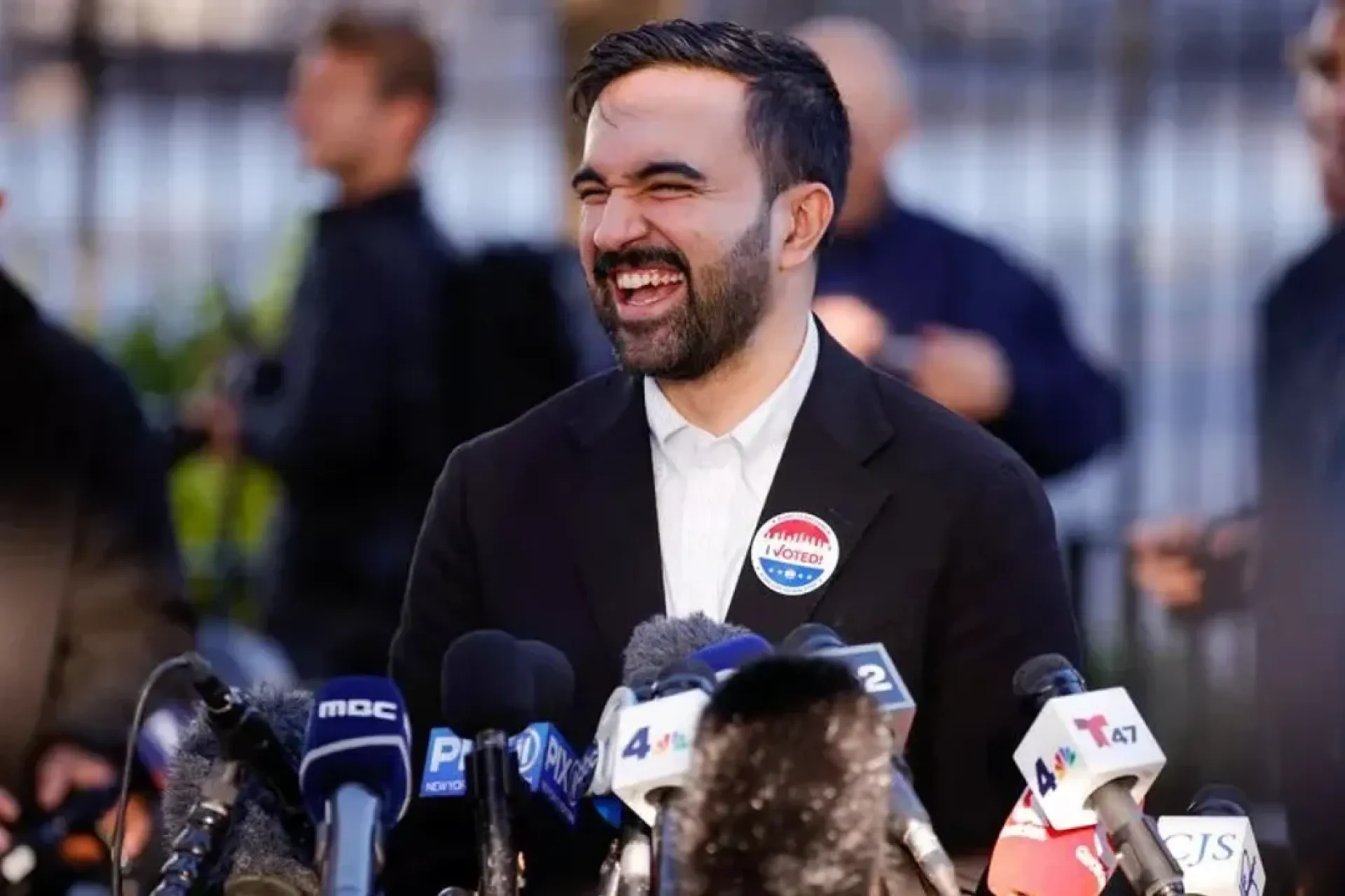 Mamdani se declara abierto a hablar con Trump y anuncia equipo de ...